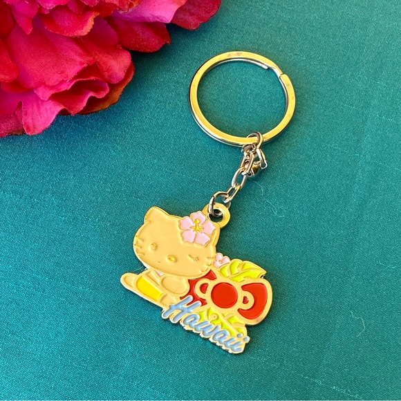 Hello Kitty | Accessories | New Hawaii Hello Kitty Limited Edition ...